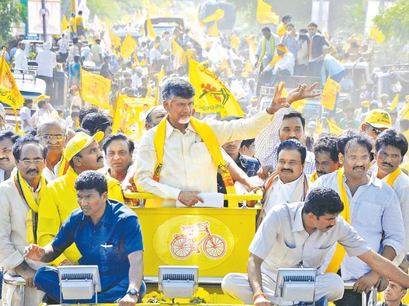 TDP devises 2019 Andhra poll strategy, woos local leaders | Latest News ...