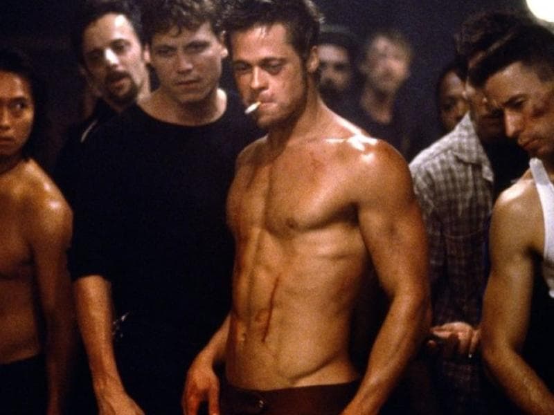 Three cops started a real Fight Club in jail, broke the first rule ...