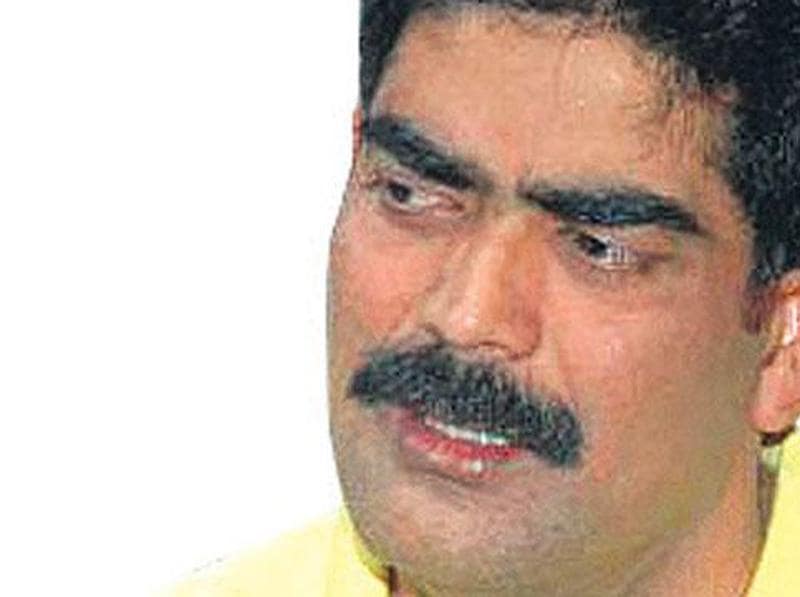 Bihar minister meets Shahbuddin in jail; courts controversy | Hindustan ...