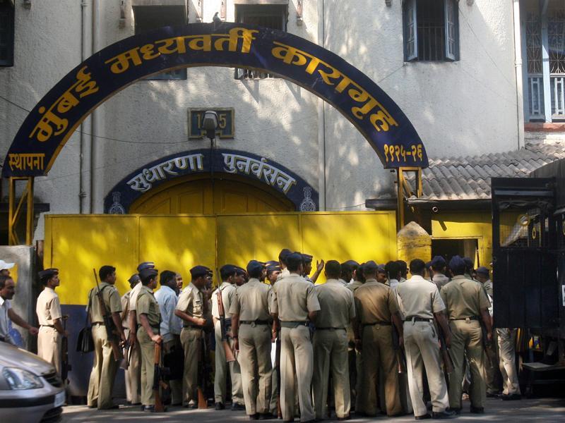 Vigilance squad will conduct surprise checks in prisons | Mumbai news