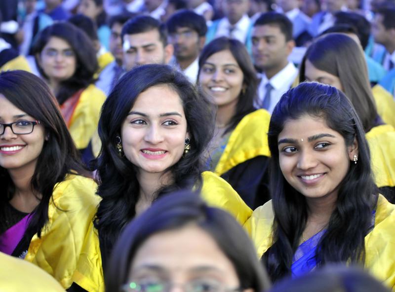 First IIM-Indore batch of 5-year course graduates | Hindustan Times