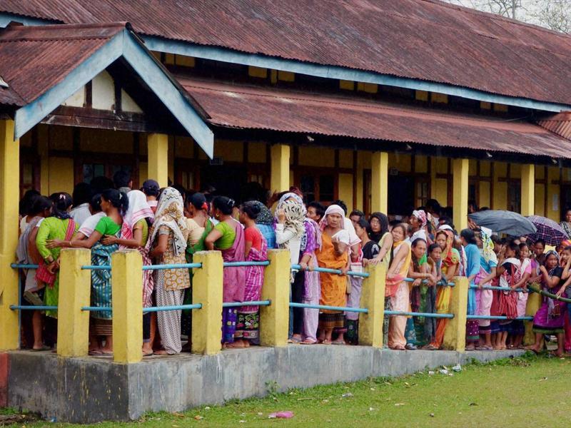 Assam polls: 40% votes cast till midday | Hindustan Times
