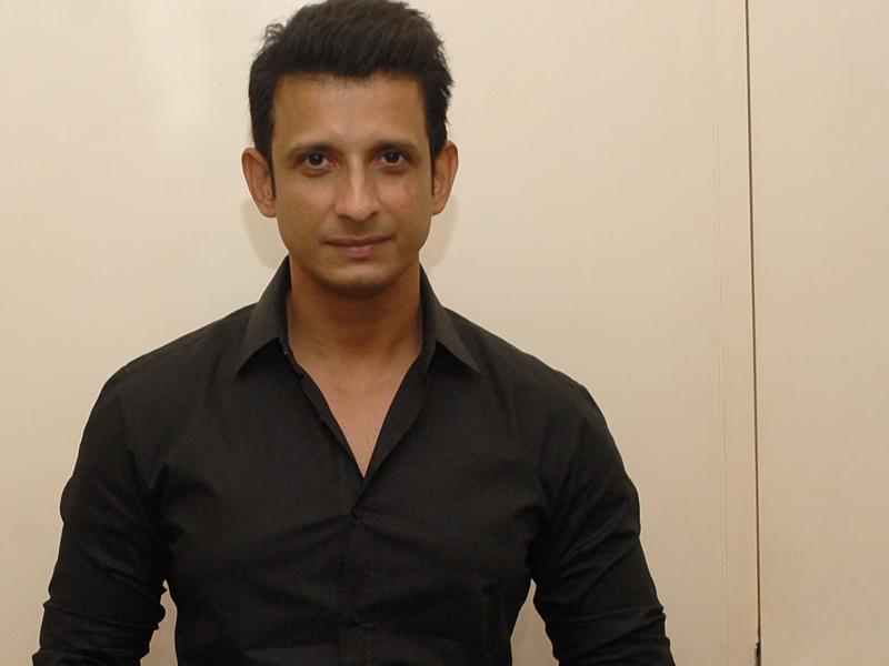 Taking centre stage: Sharman Joshi raises the bar, to direct a play now ...