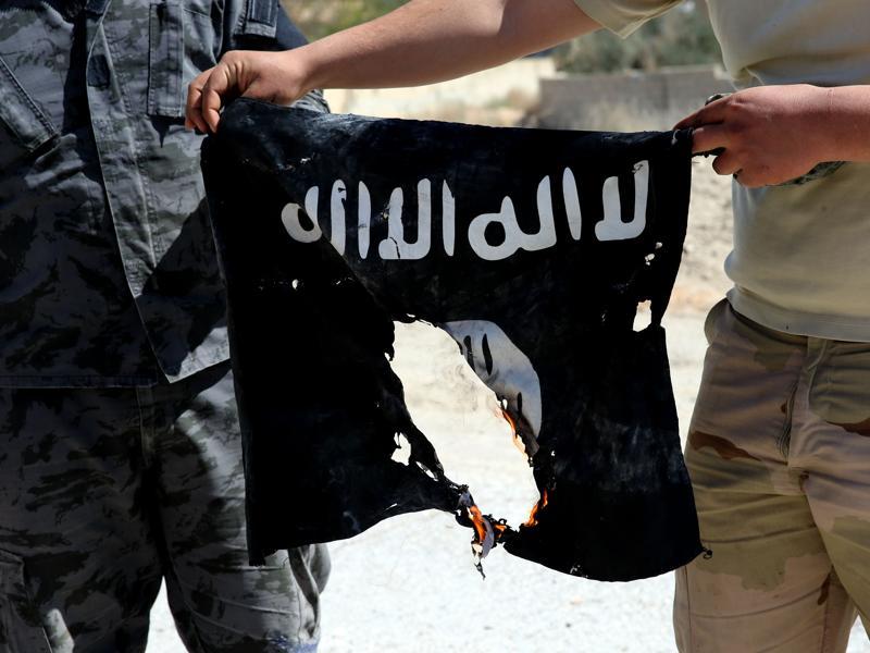 Islamic State retakes north Syrian town al-Rai from rebels | World News