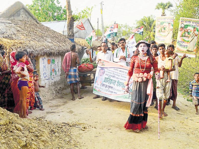 TMC banks on Bohurupis, folk artistes to woo voters in rural belts ...