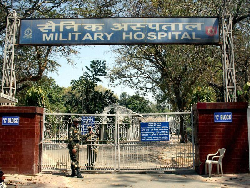 Video: Leopard attacks labourers at Meerut Cantonment, still at large ...