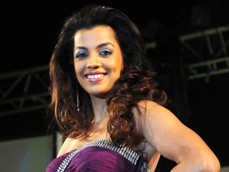 Mugdha wants to explore work on television | Bollywood