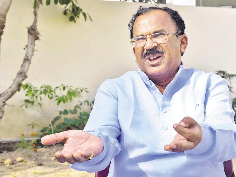 Devnani hits back at critics over Nehru row | Hindustan Times