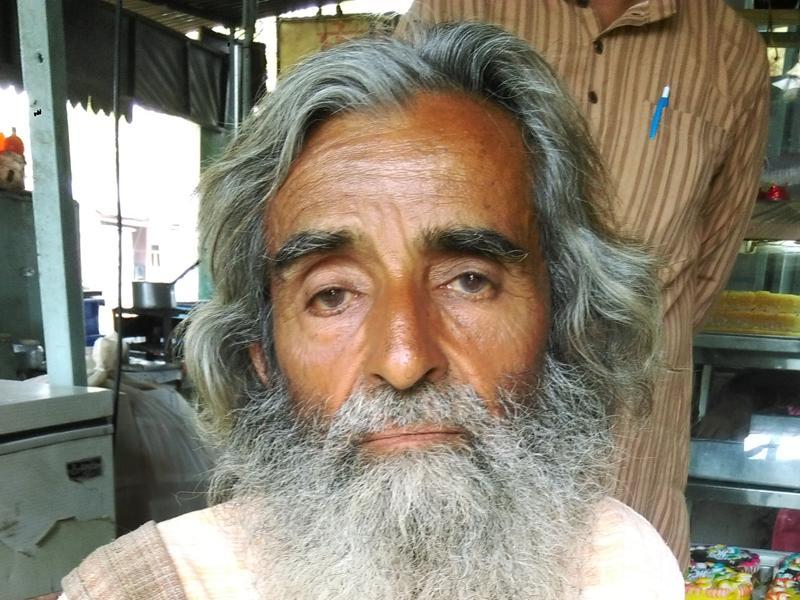 MP: This IIT prof quit job to work for downtrodden tribals - Hindustan ...