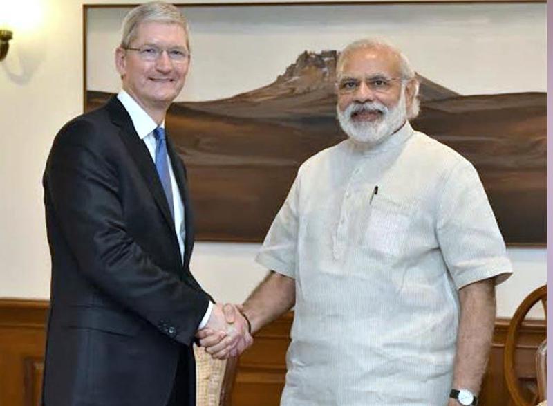 Watch | PM Modi meets Tim Cook | Hindustan Times