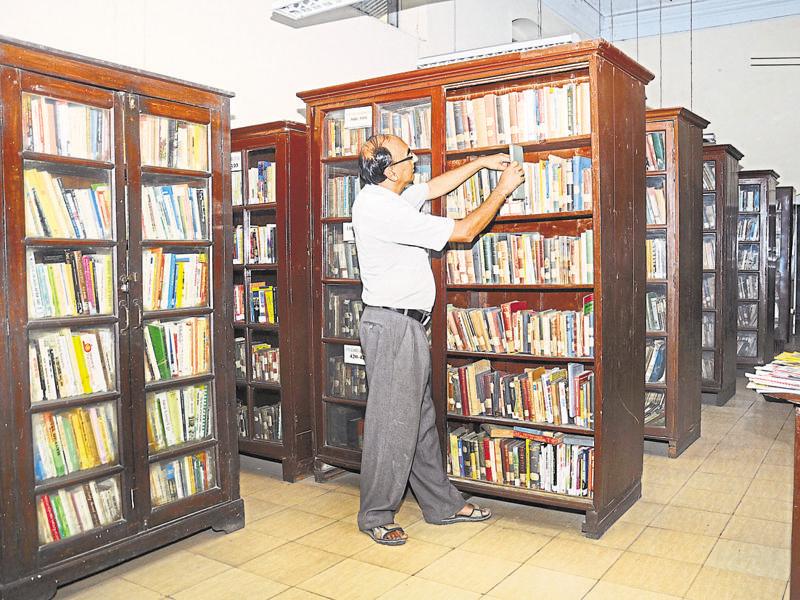 National Digital Library to roll out one million digitised books this ...