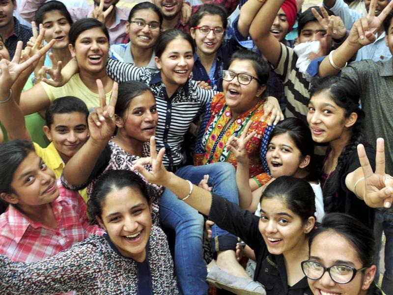 CBSE Class 10 results: Pass percentage dips, 10 CGPA scorers go up ... CBSE Class 10 results: Pass percentage dips, 10 CGPA scorers go up ...