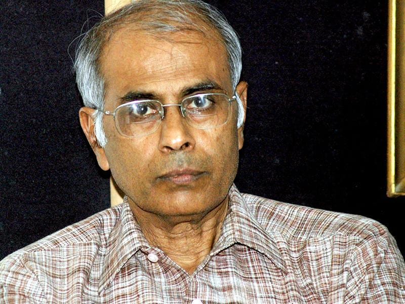 Dabholkar murder: CBI raids homes of blast accused, right-wing activist ...