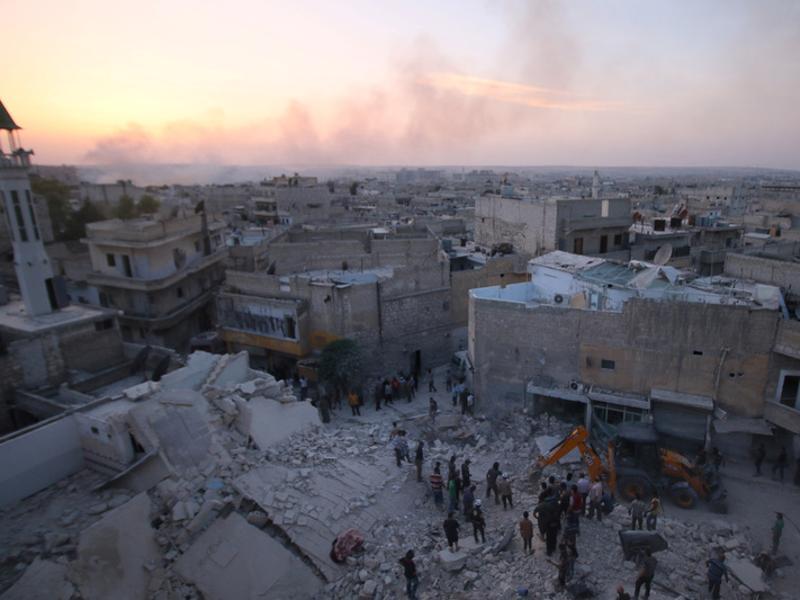 Syrian and Russian aircraft step up bombing of Aleppo city | World News