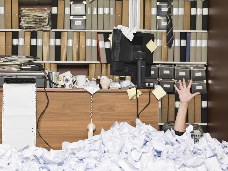 Spruce up your office: Unclean, dull workspace triggers cognitive ...