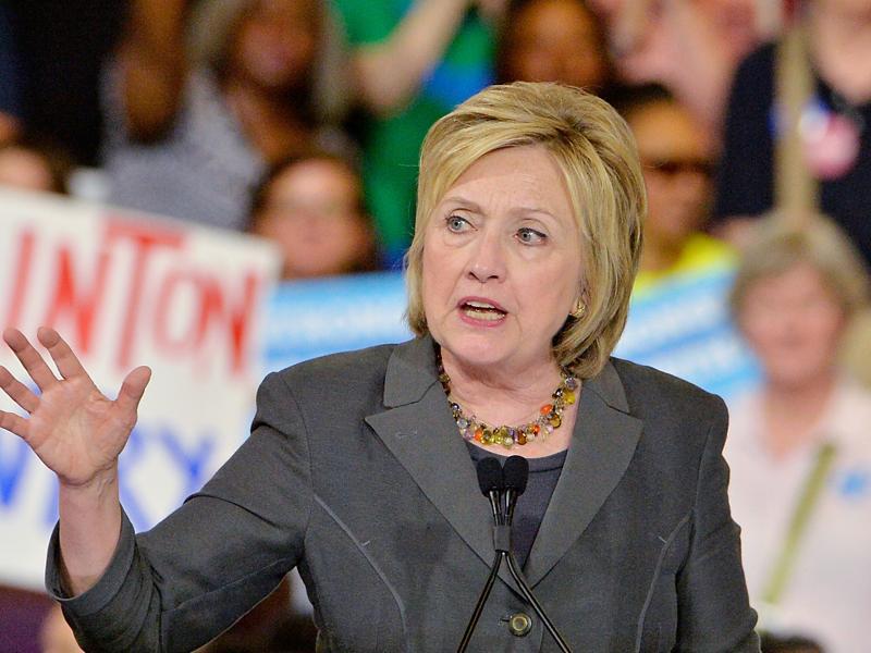 Hillary Clinton failed to hand over key email to State Department ...