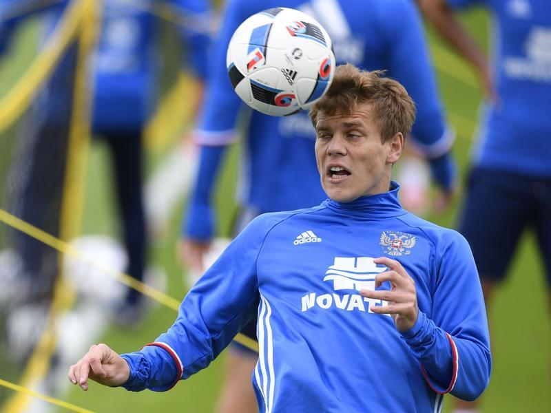 Two Russian players punished over champagne binge in Monaco club ...