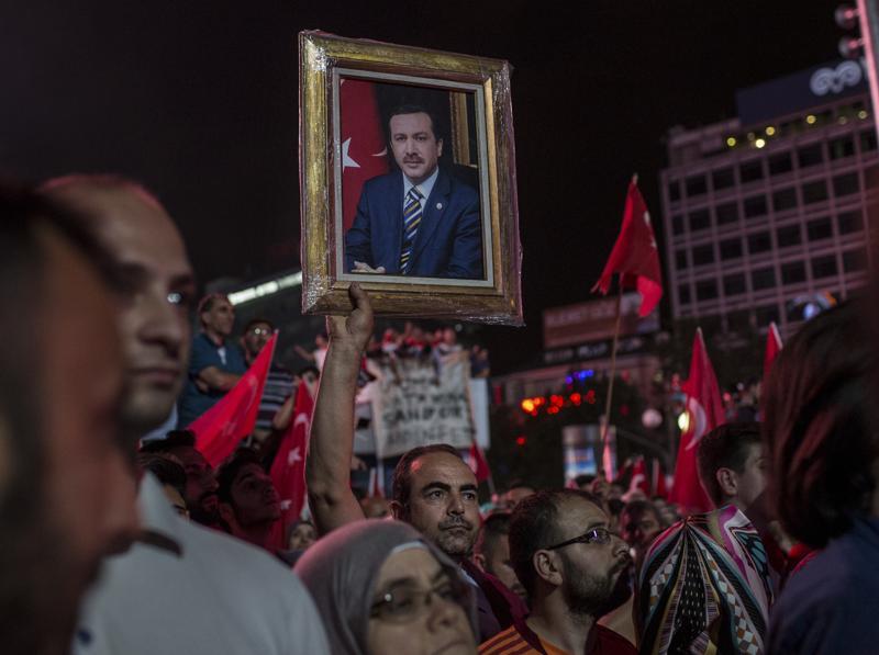 Post-coup purge continues in Turkey, over 7,000 arrested | World News