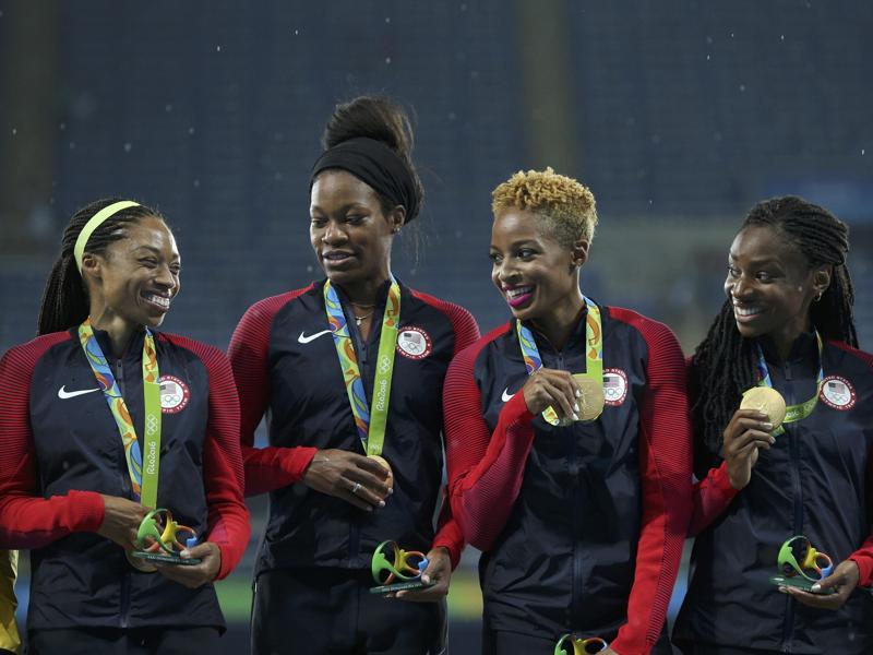 US win sixth straight gold in women’s 4x400m relay | Olympics