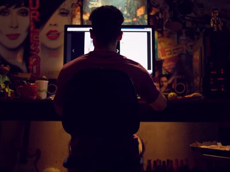 Darr 2.0 teaser: Can the internet-age stalker match SRK’s creepiness ...