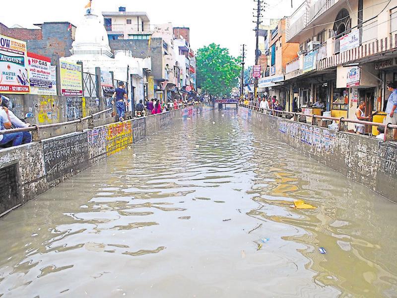 Flooded Gaushala underpass a problem for residents | Hindustan Times