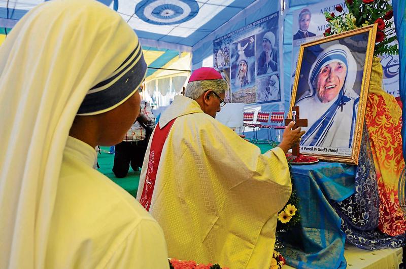 Mandsaur BJP MP questions sainthood title to Mother Teresa | Hindustan ...