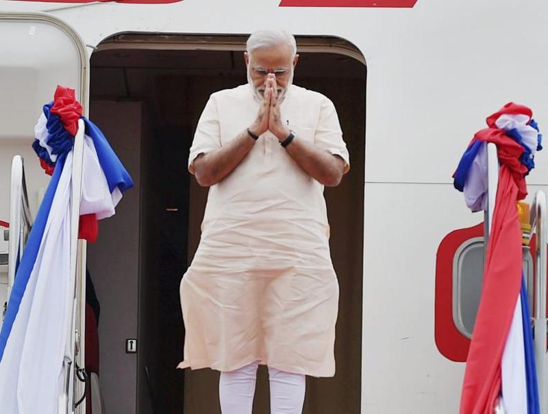 Modi arrives in Laos to attend Asean, East Asia Summits | India News