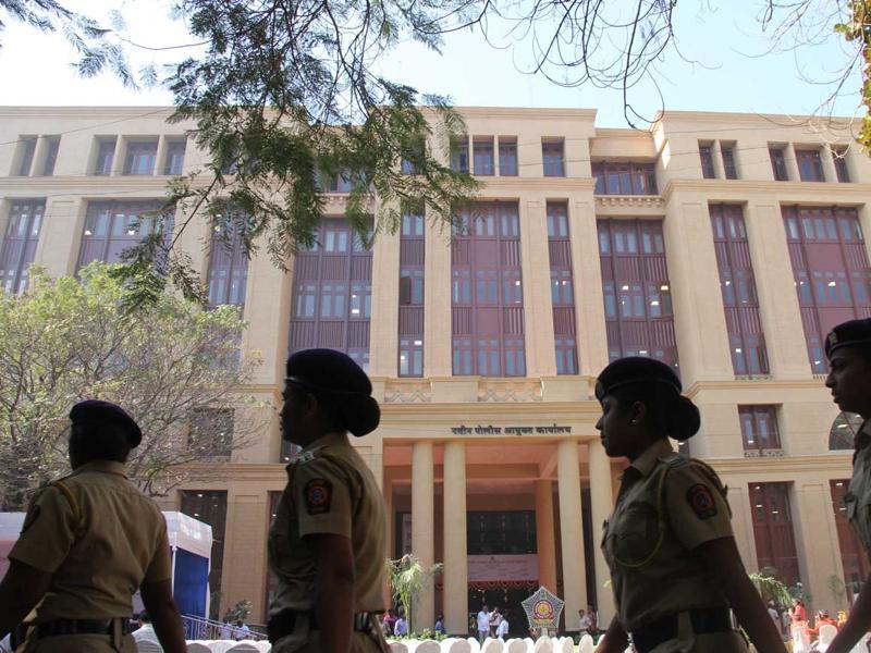 3 shifts to save police from slaughterhouse stench in Deonar | Mumbai news