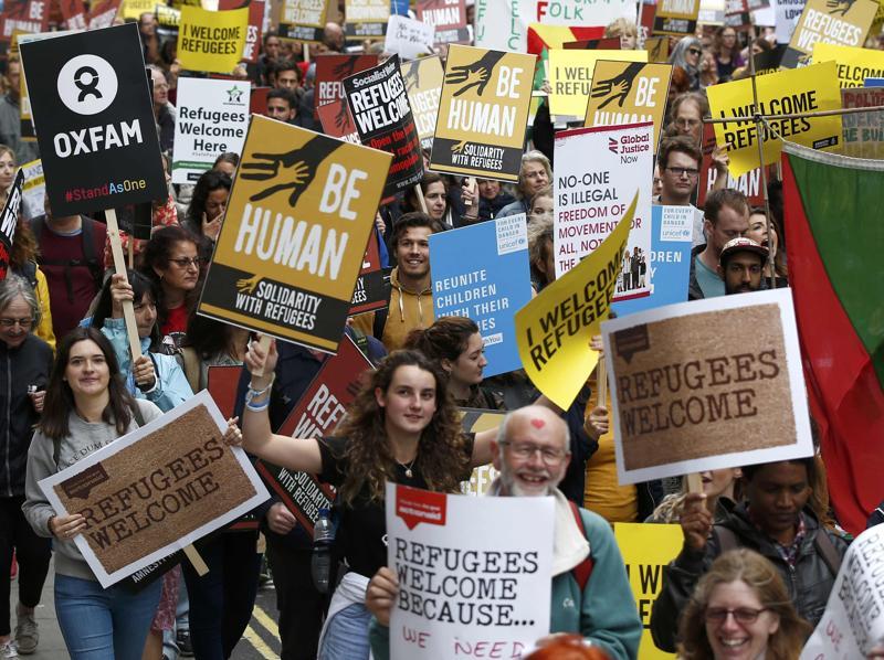 Thousands march through London demanding govt to tackle migrant crisis ...