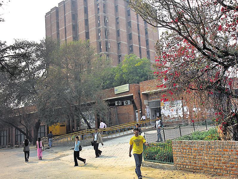 JNU to open its gates for school students for a day | Latest News Delhi