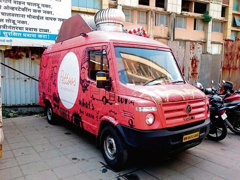 Andheri RTO impounds two food trucks in Mumbai for flouting rules ...