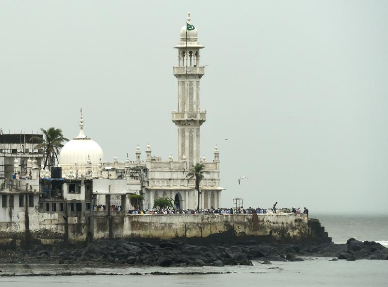 Haji Ali to grant access to women: Activists call it a big victory ...