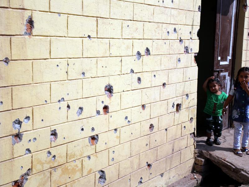 Pakistan shells, fires on frontier villages along International Border ...