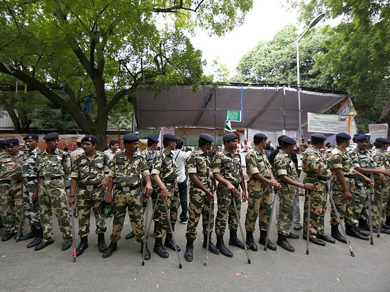 From politicos to gangsters’ kin, Delhi Police provide security to 468 ...