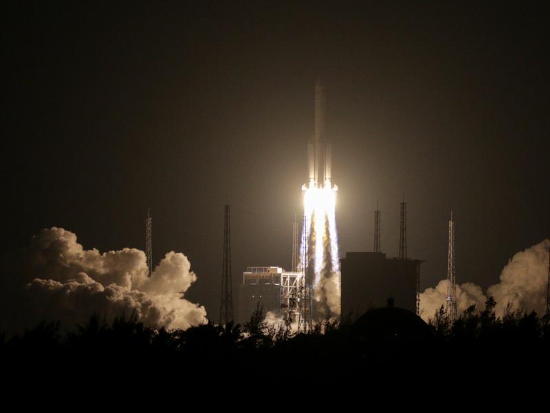 China successfully launches heavy-lift carrier rocket | World News