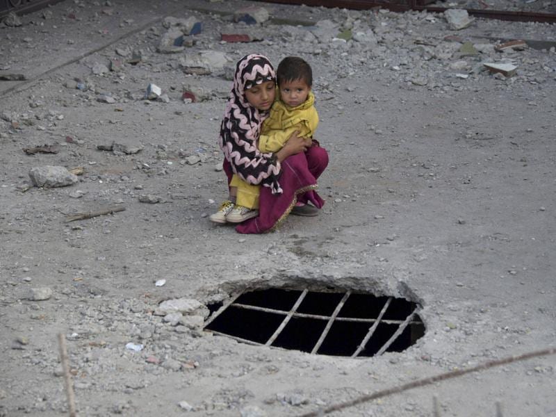 Cross-border fire kills three, wounds six: Pakistan | World News