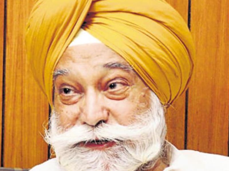 Why Amarinder didn’t quit in 2004, asks Bir Devinder | Hindustan Times