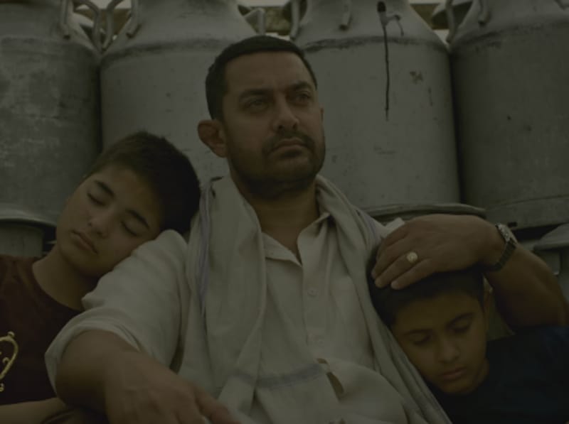 Watch: Raftaar performs a ‘Dhakkad’ trilingual rap for Aamir Khan’s ...