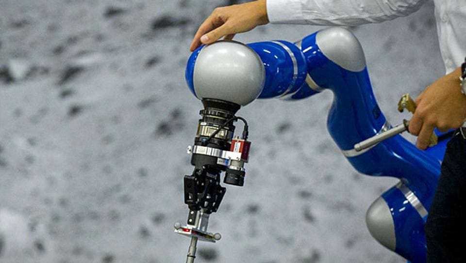 The first ever robotic assisted knee replacement surgery performed in ...