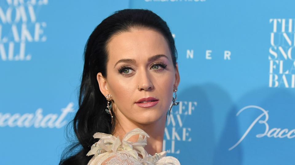 The gorgeous Katy Perry stuns everyone at UNICEF Snowflake Ball ...