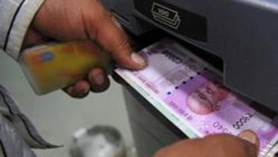 Punjab trio mints fake Rs 2000, exchanges old notes for 30% commission ...