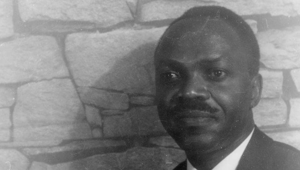 ER Braithwaite, author of To Sir, With Love, dies at 104 | World News