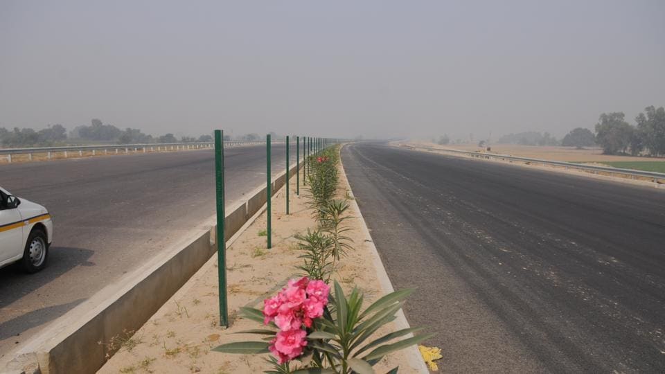 Agra-Lucknow Expressway to open for commuters on Dec 23 | Hindustan Times