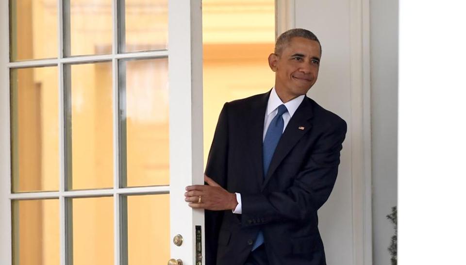 Barack Obama leaves Oval Office for last time | World News