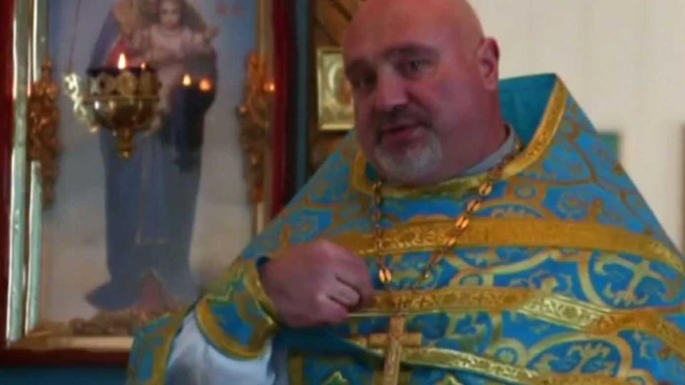 From faith to powerlifting, Ukraine priest inspires | Hindustan Times
