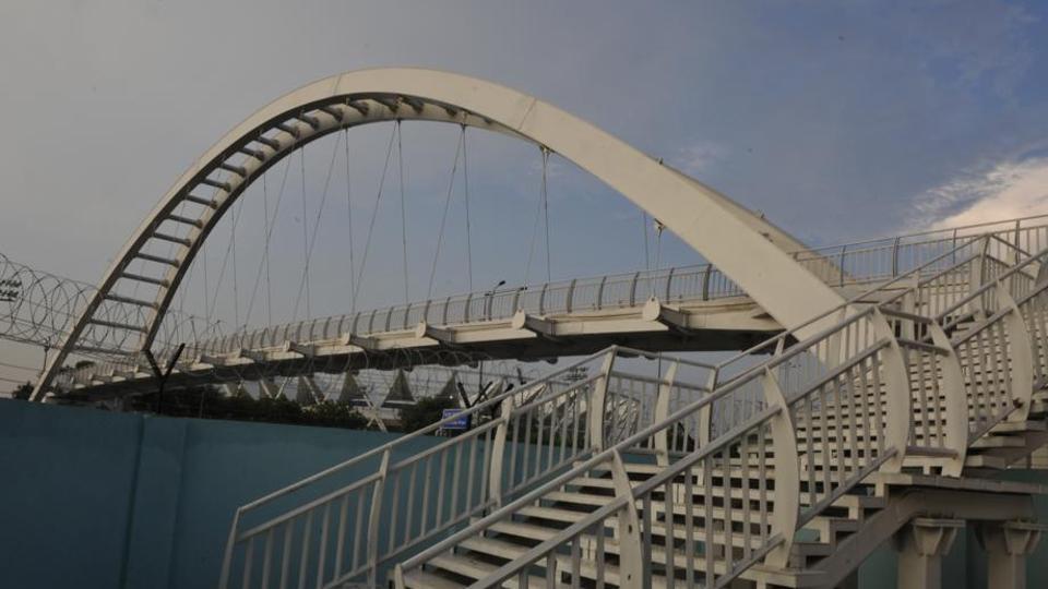 Govt to upgrade foot overbridges, subways of Capital for pedestrian ...