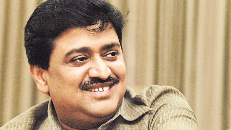 Elections in Maharashtra: Ink thrown at ex-CM Ashok Chavan at Nagpur ...