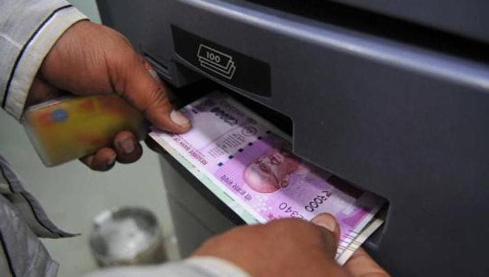 Children Bank of India currency notes? Cop doesn’t believe it, pays the ...