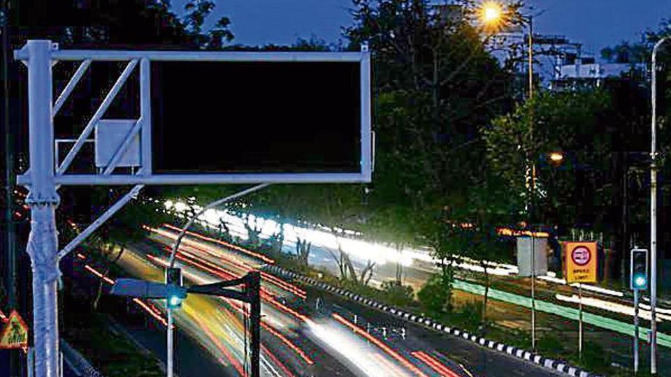 Traffic jam ahead: Delhi roads to get real-time LED warning signs ...