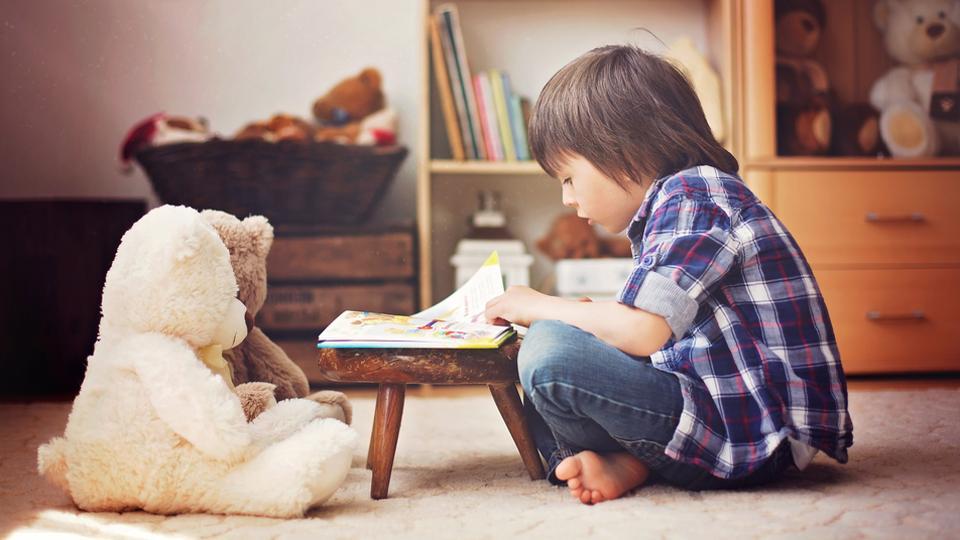 Want to hook your kids to reading? Study says get their stuffed toys ...